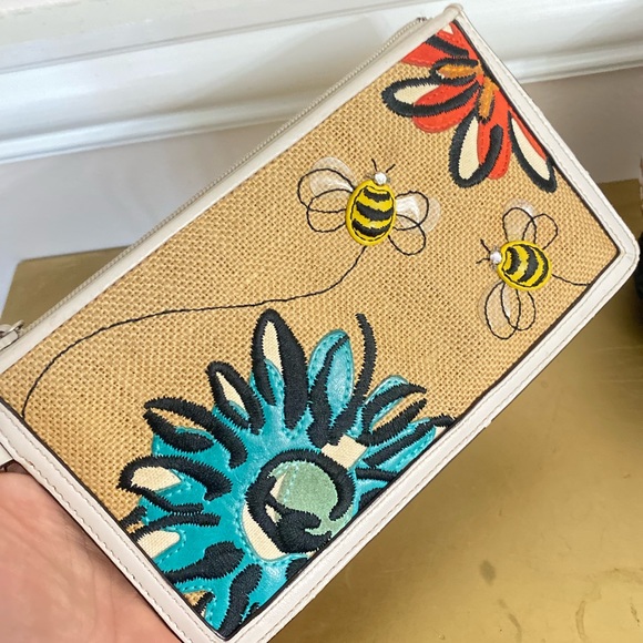 Coach | Bags | Vintage Coach Bees And Flowers Wristlet Wallet Rare ...